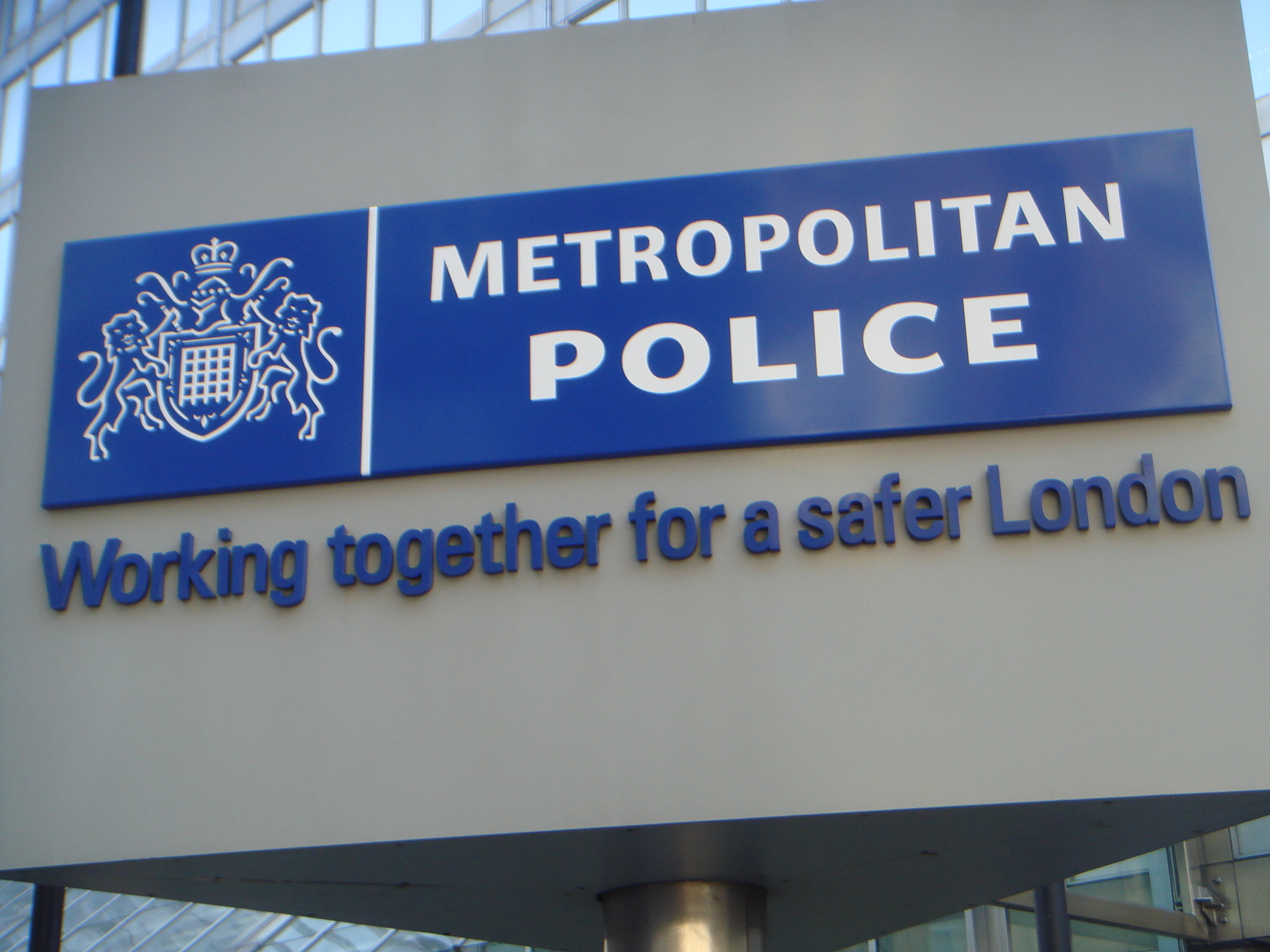 Download the 2024/25 Police pay scales guide | MetFed